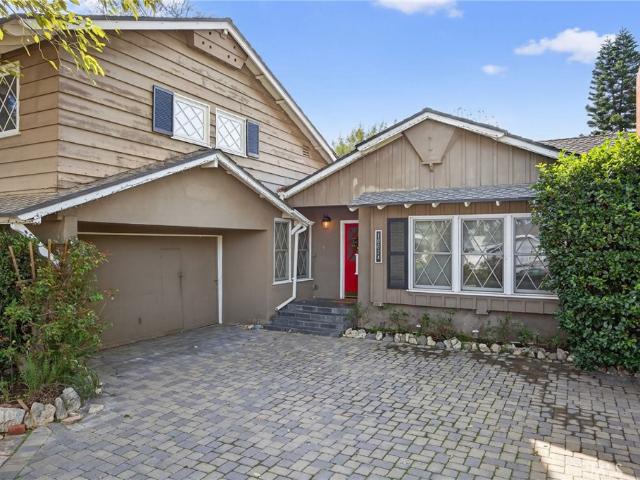 18624 Gledhill St, Northridge, CA 91324 | MLS #SR26041 | Compass