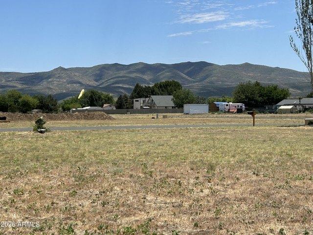 18628 S Joseph Hodge Rd Unit 80, Peeples Valley, AZ 86332