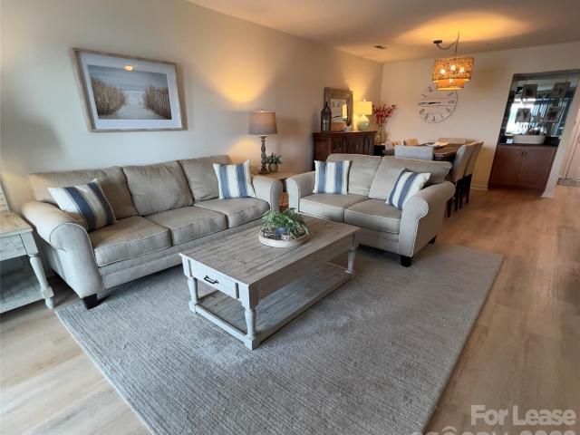 18629 Vineyard Point Lane