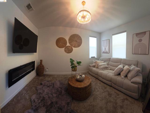 1862 Chandler Dr