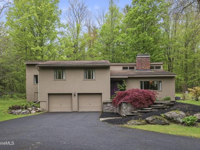 1862 Home Rd, Sheffield, MA 01257