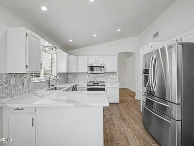 18632 N 42nd Way, Phoenix, AZ 85050