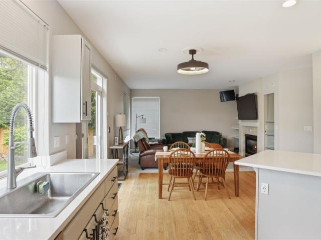 18637 nd Pl SE, Renton, WA 98058 | MLS #2513