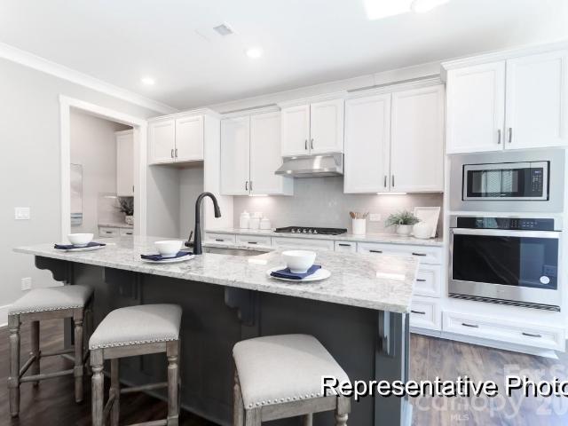 1863 Climbing Rose Court # 17