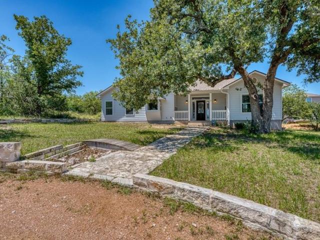 1863 Greenwood Ln, Kingsland, TX 78639