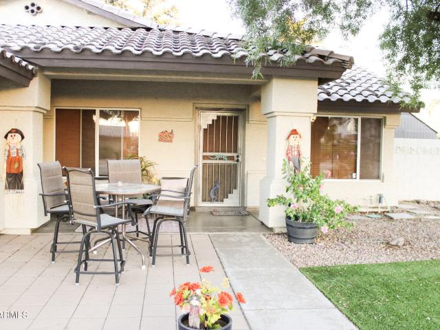 1863 S Spartan St, Gilbert, AZ 85233 | MLS #7024 | Compass