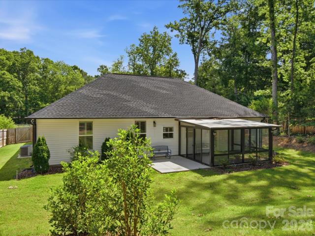 1863 Sardis Drive