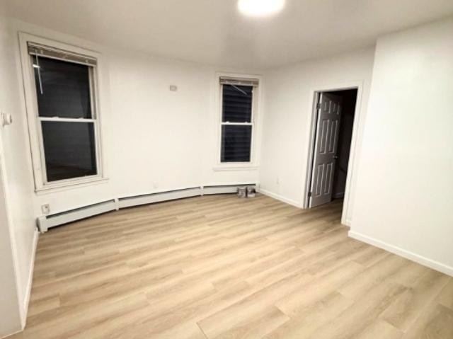 186 3Rd St # 1