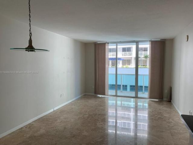 186 12th Ter SE #1108, Miami, FL 33131
