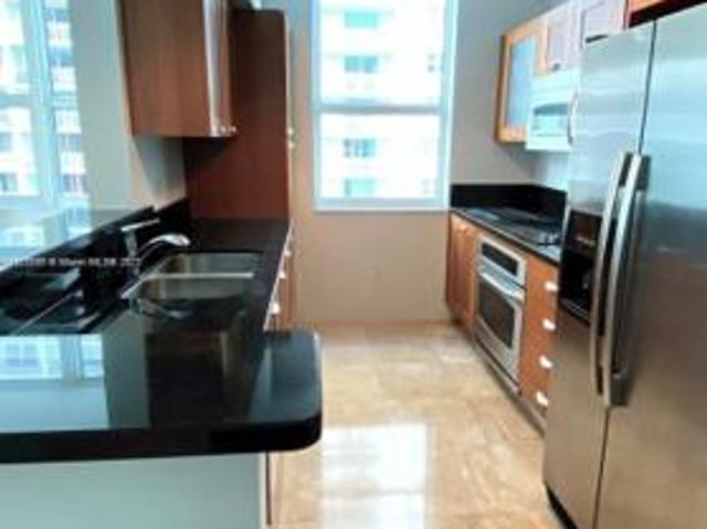 186 12th Ter SE #1805, Miami, FL 33131