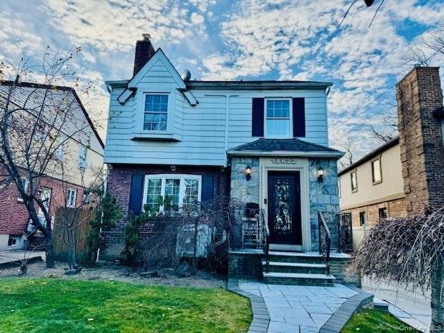 186 22 Avon Rd, Jamaica, NY 11432