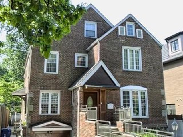 186 32 Avon Rd, Jamaica, NY 11432