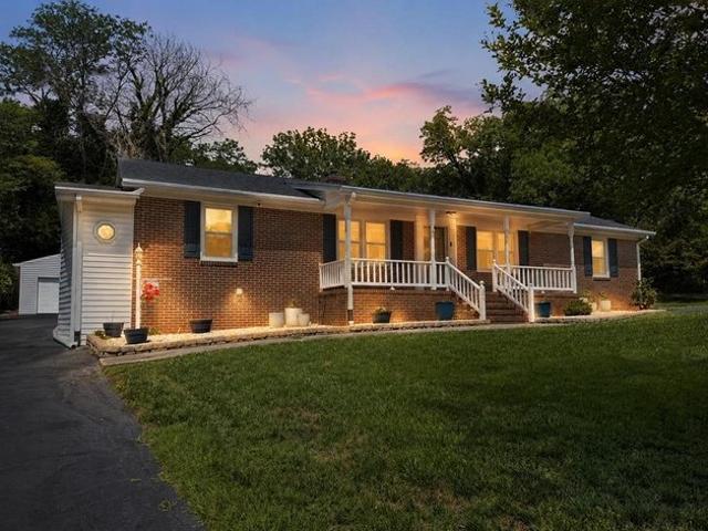 186 Cedar Ln, Halifax, VA 24558