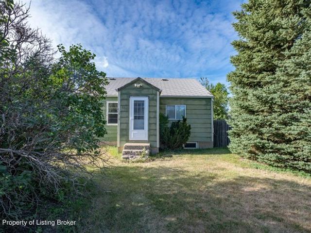 186 Cliff St, Gladstone, ND 58630