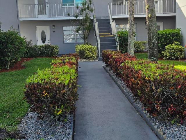 186 Burgandy Way, Delray Beach, FL 33484 | MLS #R11150