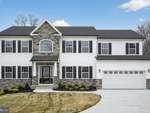 186 Byberry Rd, Huntingdon Valley, PA 19006