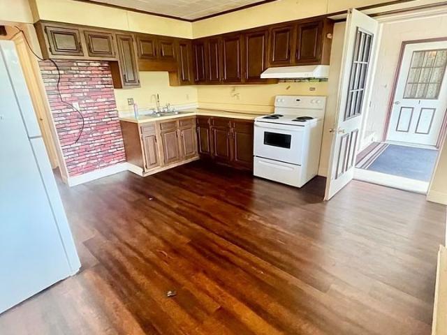 186 E. Main St. 2 Bedroom Apartment for Rent at 186 E Main St, Howard, PA 16841