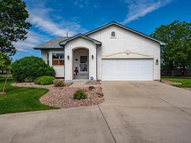 186 E Poppy Ln, Pueblo West, CO 81007
