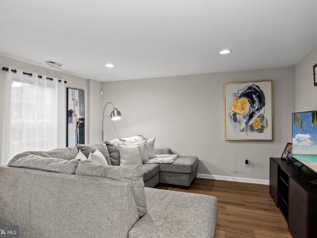 186 Fela Drive