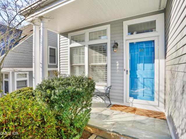 186 Field Point Rd #6A Greenwich, CT 06830
