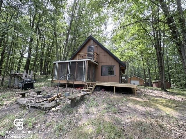 186 Hills Cir, Leroy, MI 49655