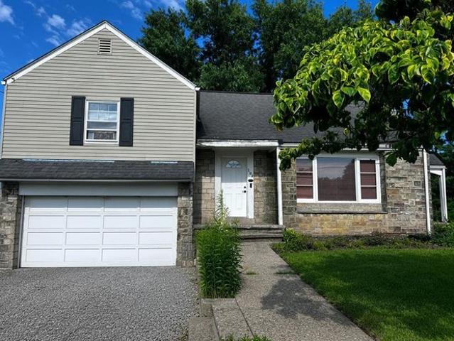 186 Oregon Dr, Greensburg, PA 15601