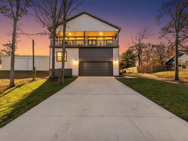 186 Lazy Ln, Livingston, TX 77351