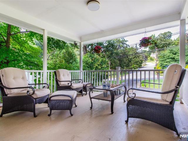 186 Macdonald Drive