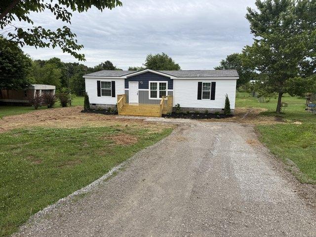 186 N G St, Hillsboro, TN 37342