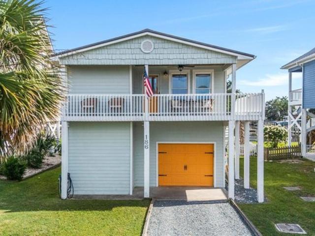 186 Sailfish Dr, Holden Beach, NC 28462