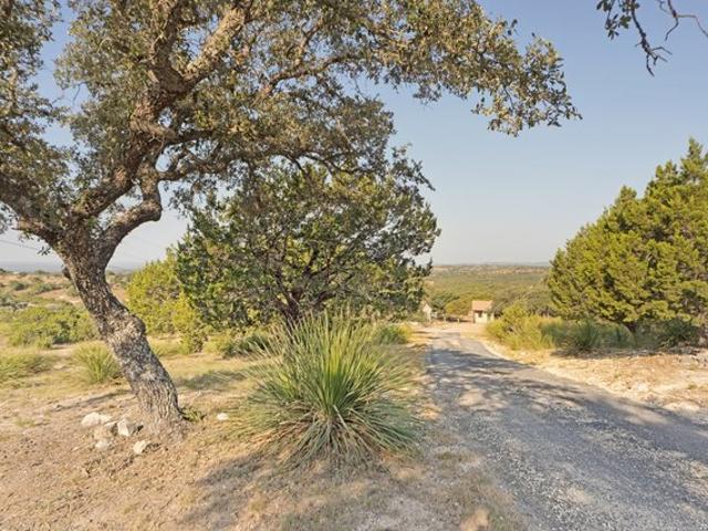 186 Seven Sisters Dr, Boerne, TX 78006