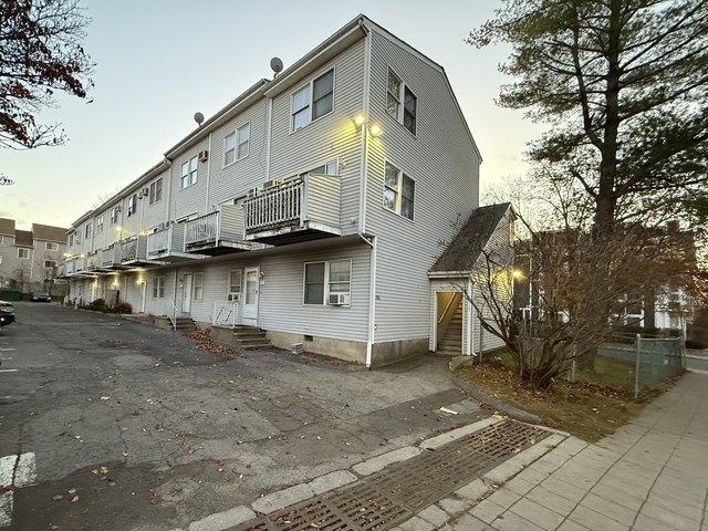 186 Stillwater Ave Apt 129, Stamford, CT 06902
