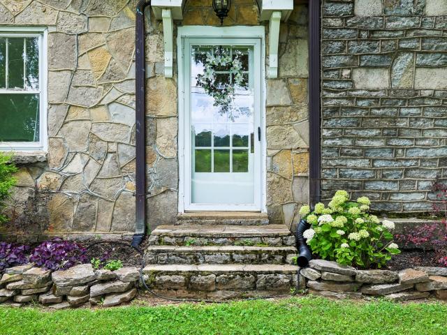 186 Sulphur Springs Rd