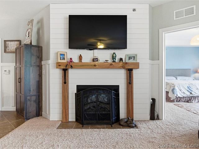 186 Sunset Palms Drive 4I