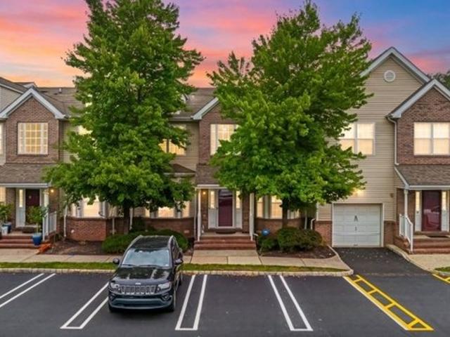 186 Sunshine Dr, Piscataway Twp, NJ 08854