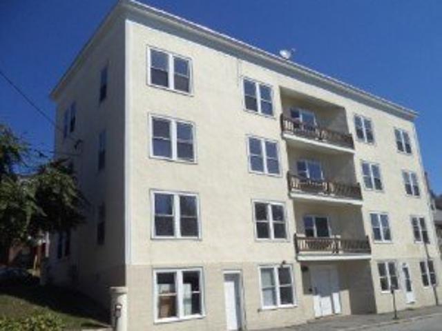 186 Prichard St 2 beds, 1 full bath
