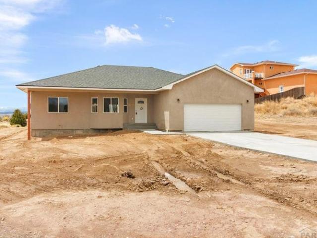 186 W Greenway Ln, Pueblo West, CO 81007