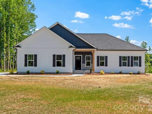 186O Farrell St, Winston Salem, NC 27107