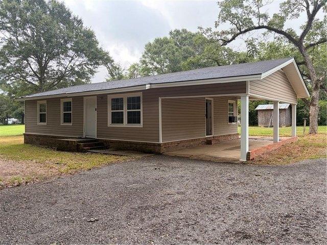 18740 S 2nd St, Citronelle, AL 36522