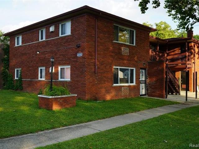 18741 Schoolcraft, Detroit, MI 48223