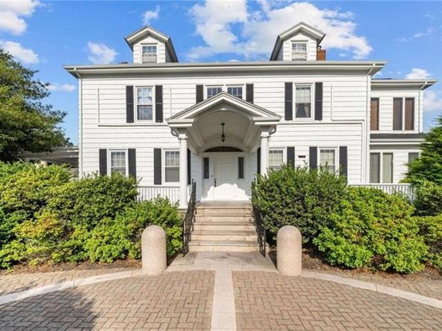 1874 Main Rd, Tiverton, RI 02878