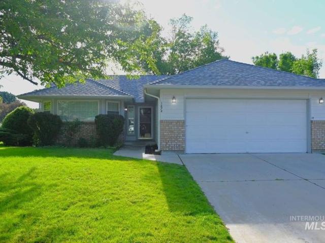 1874 N Pilgrim Ave, Boise, ID 83704