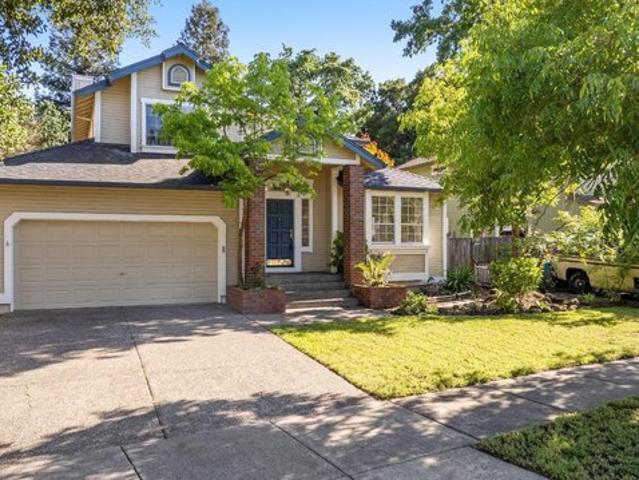 1874 Amy Ave, Santa Rosa, CA 95401