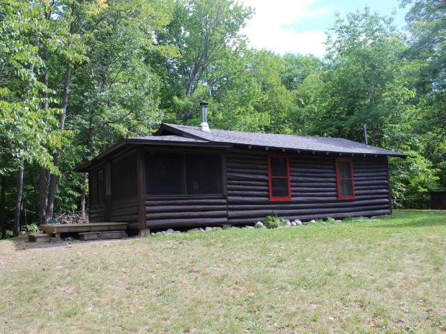1874 Cozy Lodge Drive NE