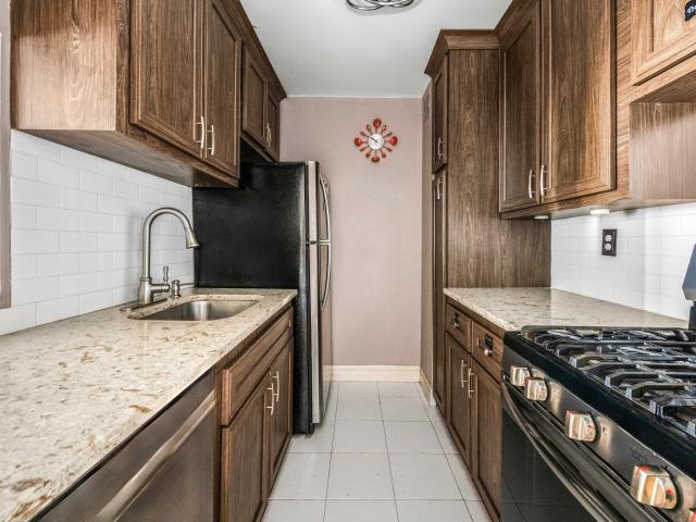1874 Pelham Parkway S 5B