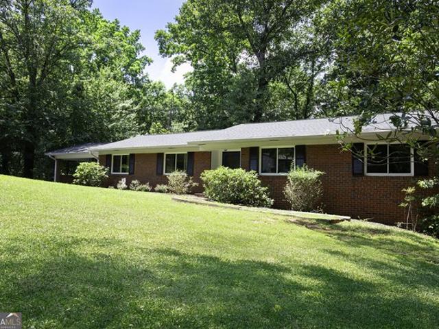 1874 Pine Tree Trl, Gainesville, GA 30501