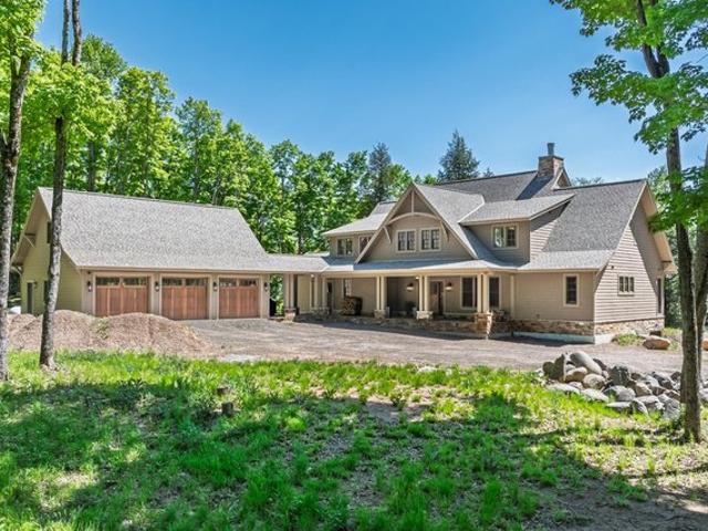 18751 Big Lake Rd, Watersmeet, MI 49969