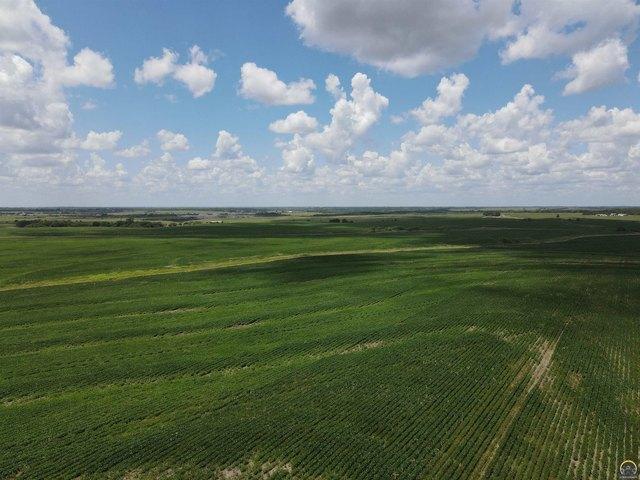 18755 th Rd, Meriden, KS 66512