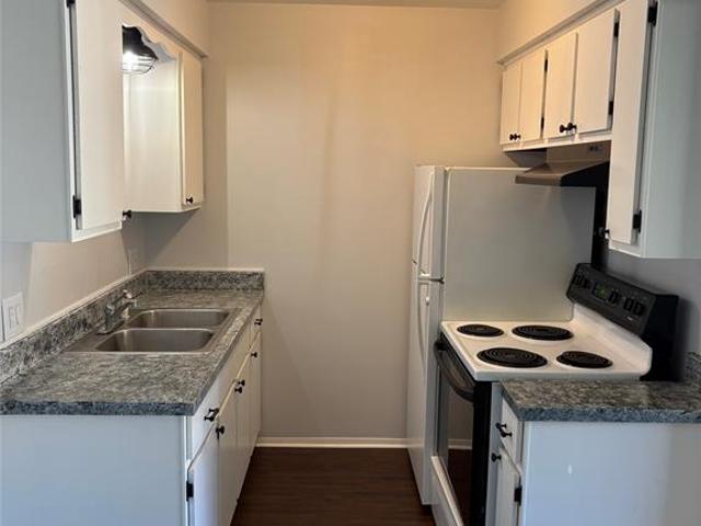 1875 Michigan Avenue # 6