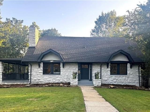 1875 E 76th Ter, Kansas City, MO 64132